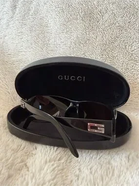 Gucci | Accessories | Vintage Gucci Y2k Rectangular Wrap Sunglasses ...